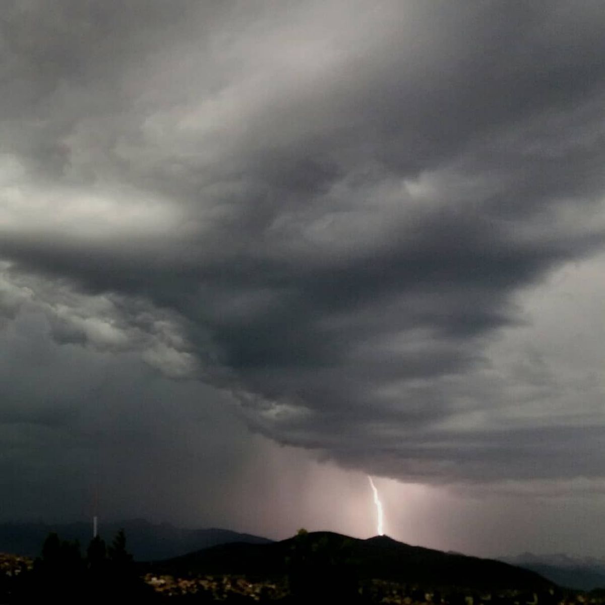 Así se vivió la tormenta en los distintos puntos de la ciudad | Diario ...
